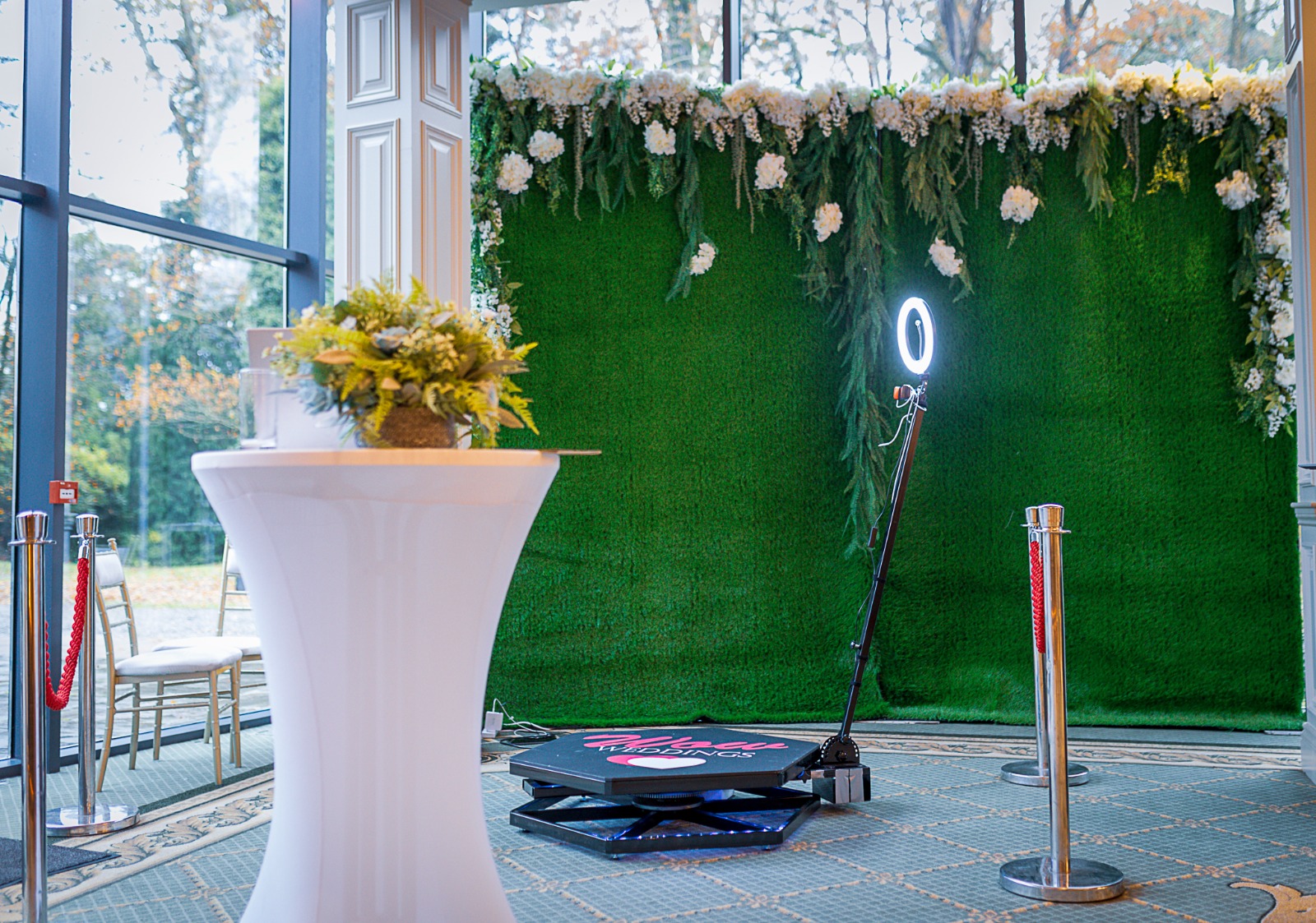 360 PhotoBooth - WowWeddings